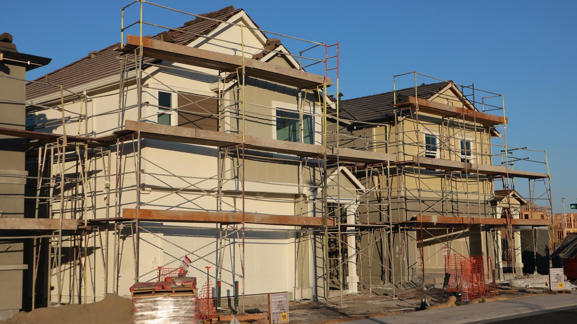 Roof Replacement Cost in Antioch CA | Hamilton Exteriors